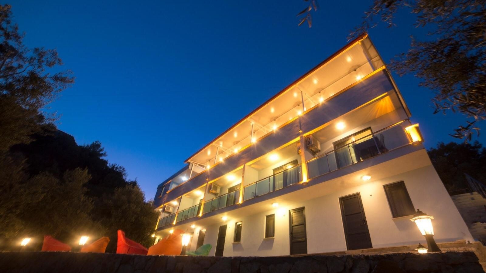 Informace o hotelu ASSOS YALI BUTIK OTEL BEACH No Certificate ...