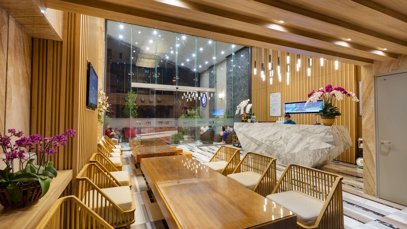 Informace o hotelu DIAMOND NHA TRANG HOTEL 3 * (Nha Trang, Vietnam ...