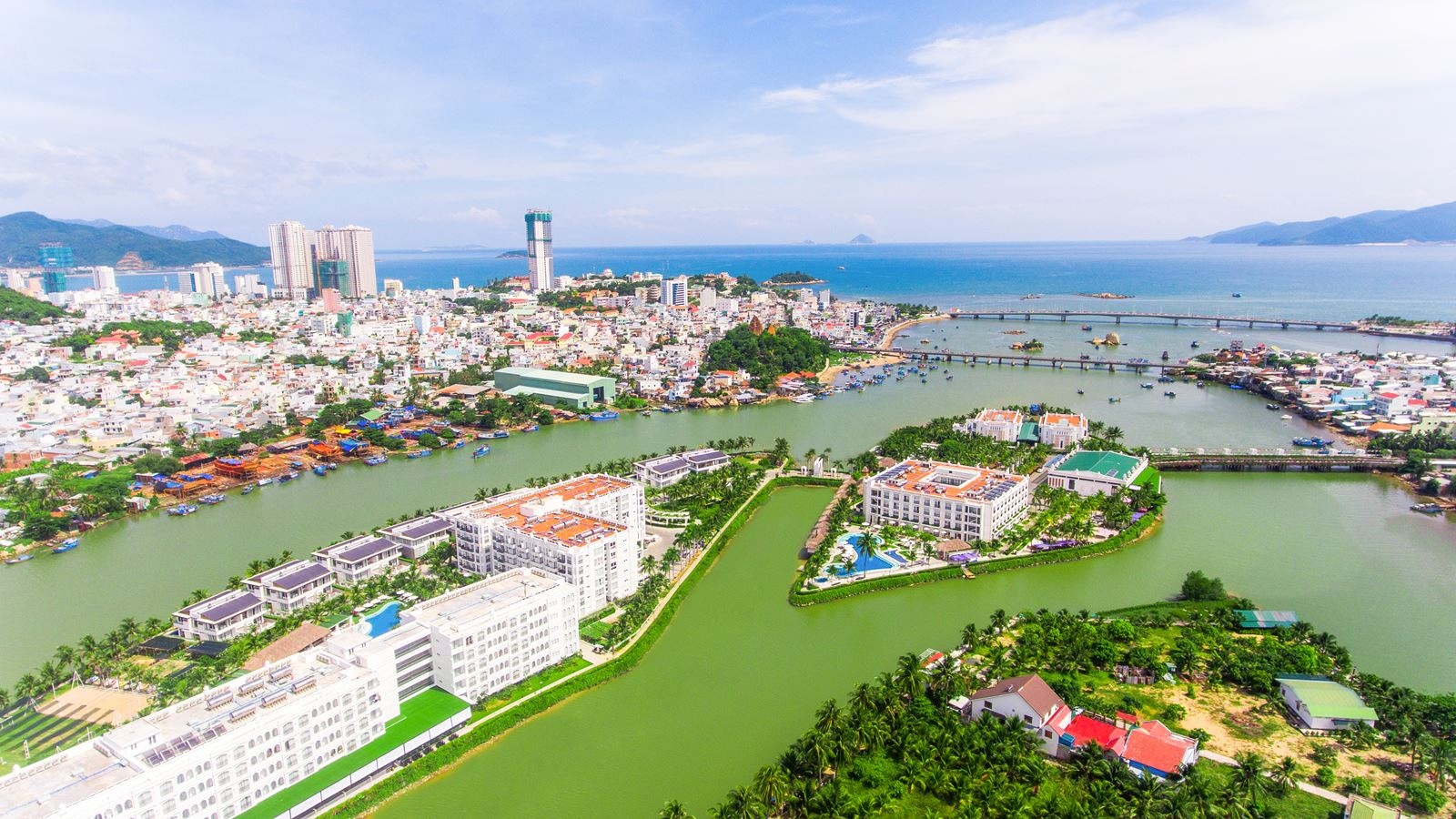 Informace o hotelu CHAMPA ISLAND NHA TRANG RESORT HOTEL & SPA 5 * (Nha ...